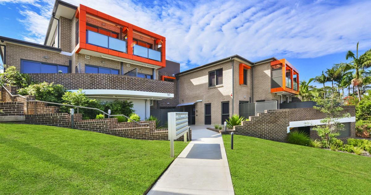 Investors desperate to get their hands on large apartment blocks