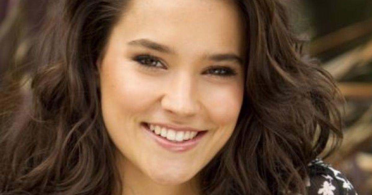 Ex-Home and Away star Rhiannon Fish farewells former Surrey Hills home