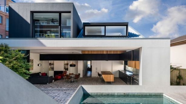 Coogee house opened up to light and space