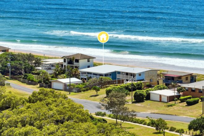 Enjoy an uninterrupted ocean view at this renovated waterside home in Wooli