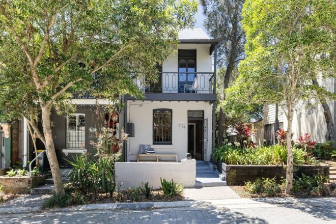 The owners wanted this 1888 Redfern terrace to stand out, so they ...
