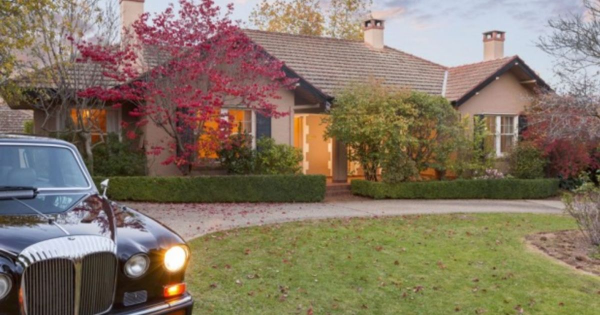 Historic Forrest home sells for $2.6 million following auction