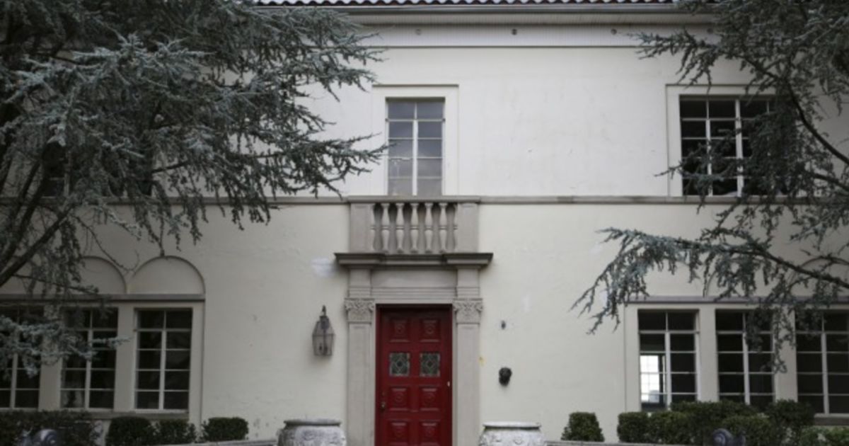 A view, thick walls and a slaughter room – Inside a gangster’s home in ...