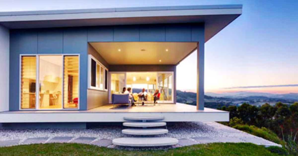 Byron house unto itself: no need for connections