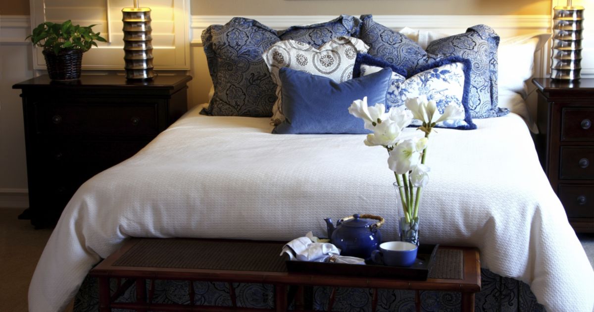 Seven thoughtful guestroom essentials