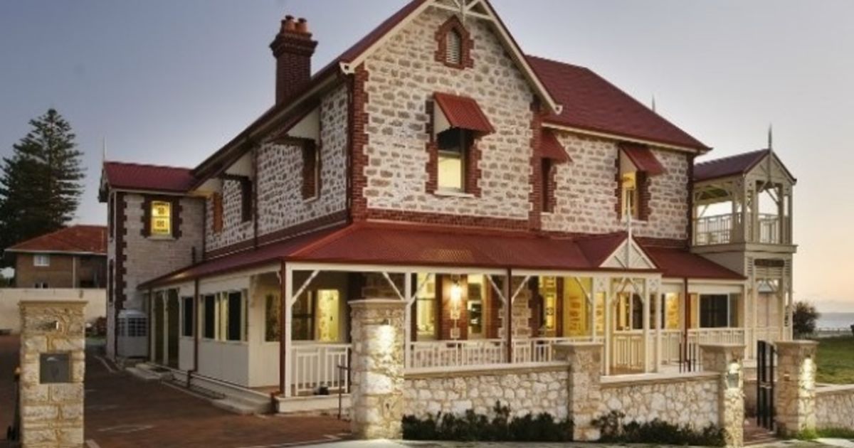 Andrew Forrest revealed as mystery buyer of discounted $16 million mansion