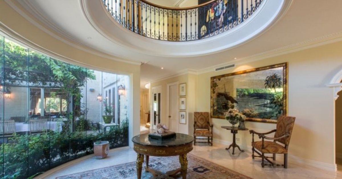 The late Alan Bond’s Perth mansion sells as the price of Australia’s ...