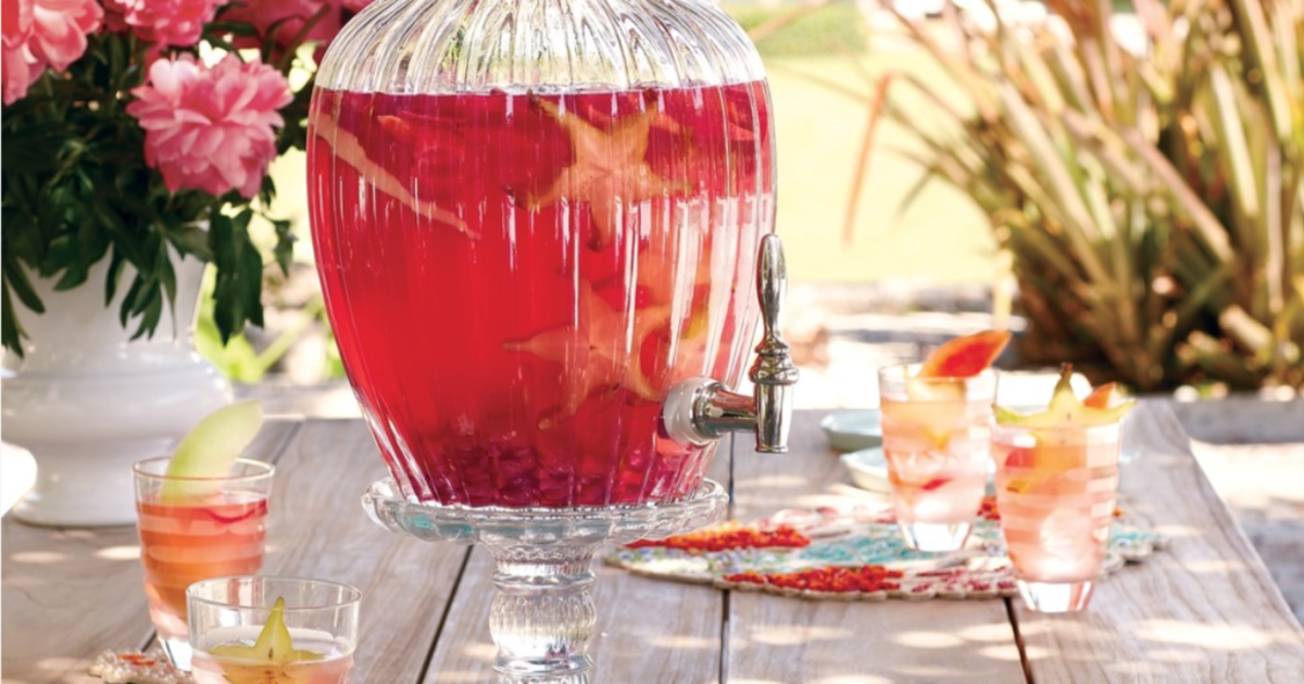 A guide to throwing the perfect summer party