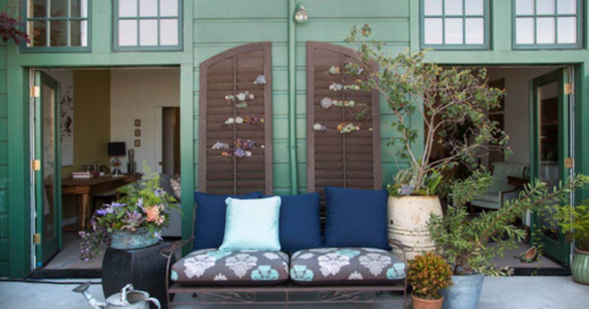 Transform a tiny courtyard with these clever solutions