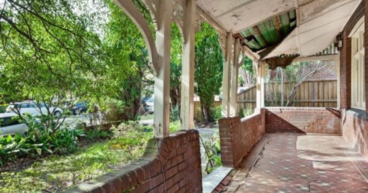 Ten of the most run-down Sydney dump houses sold in 2017