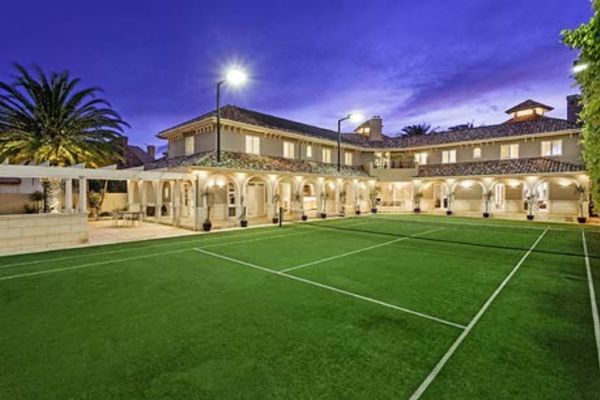 Spanish beauty in Brighton