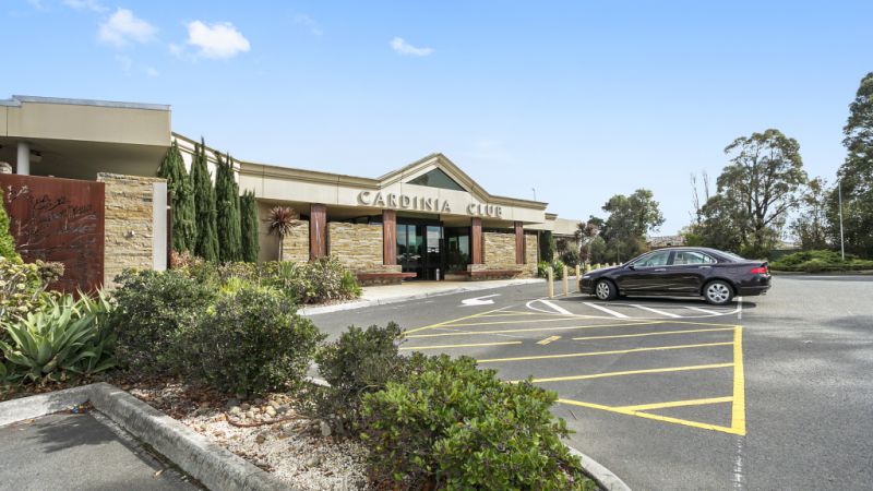 Pakenham Racing Club lists Cardinia Club for more than $18 million