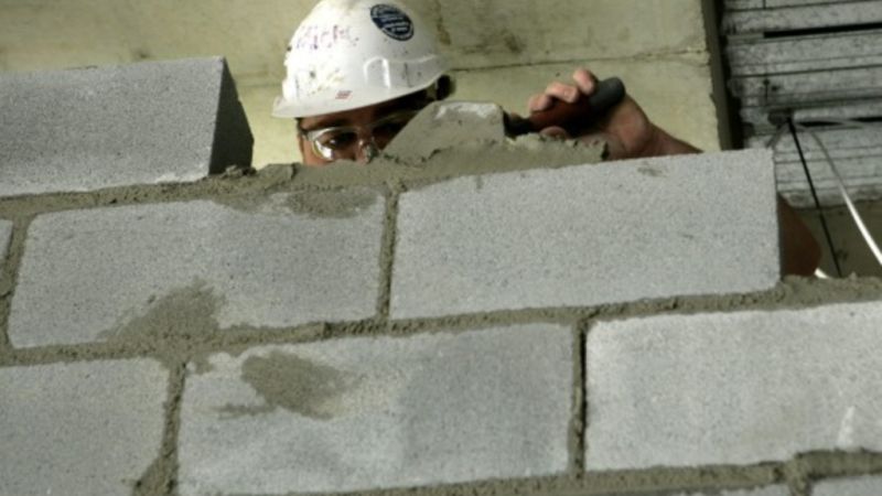 Construction grows faster in May