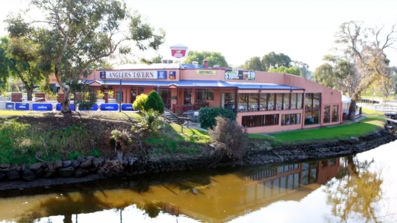 Prominent Maribyrnong River block on the market