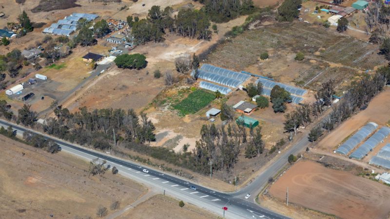 Sale of land near future Badgerys Creek Airport sets 'benchmark' of $1m ...