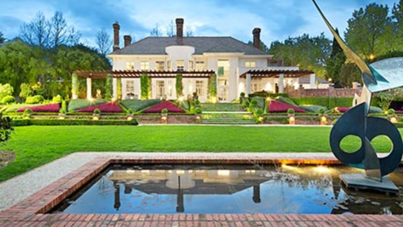 Smorgon dynasty mansion to challenge $24 million price record