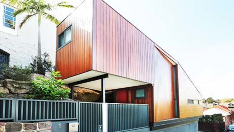 One-bedroom flat over garage a traveller's bolt-hole