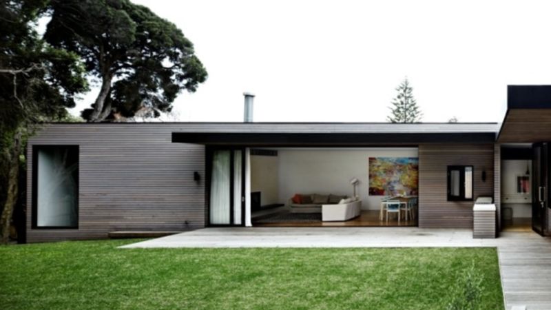 Weathering through time, pale wood