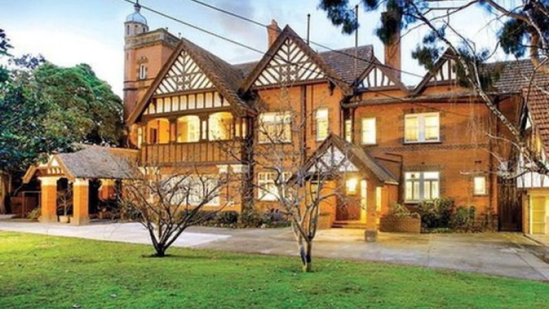 The Phillip Island farm that Miley Cyrus tweeted about to save from ...