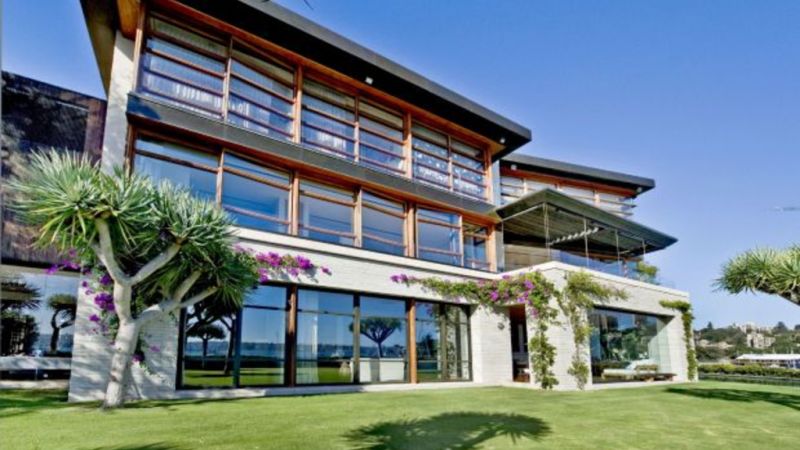 Former Multiplex chief Andrew Roberts sells Double Bay waterfront home ...