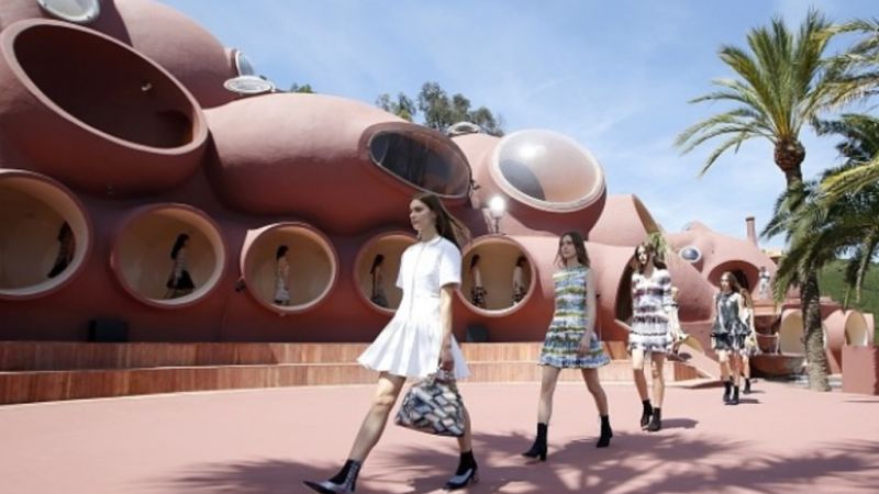 House of Dior resort collection pops up in the Palace of Bubbles