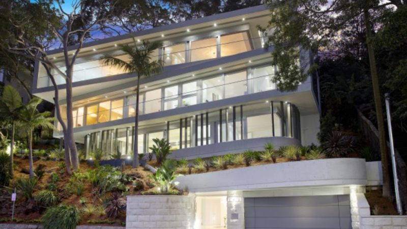 Well-heeled buyers keen on a Mosman dream home push up prices this spring