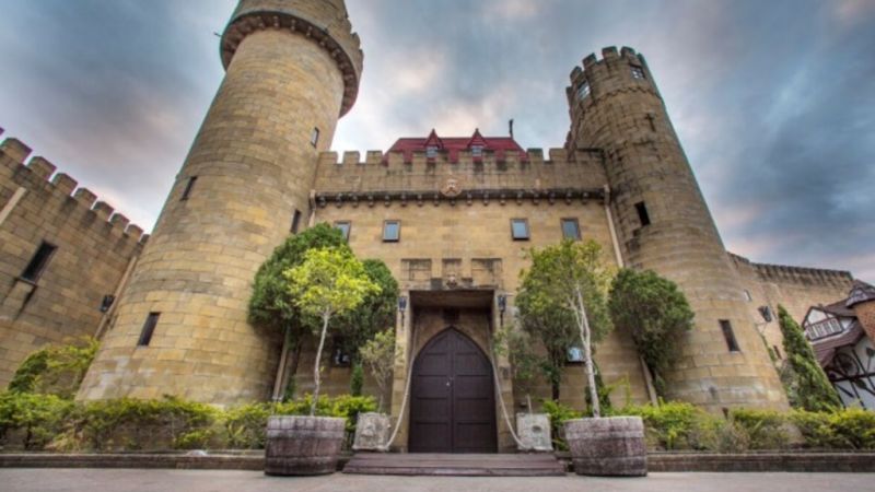Royal castle tipped to cost over $5 million