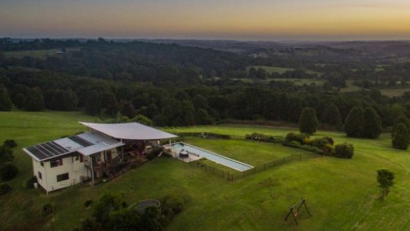 Byron's secret hideaway home hits the market