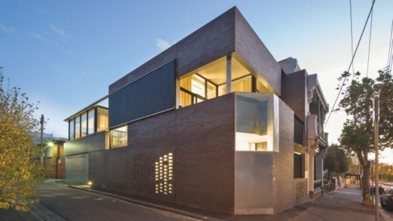 How architects design homes in difficult spaces