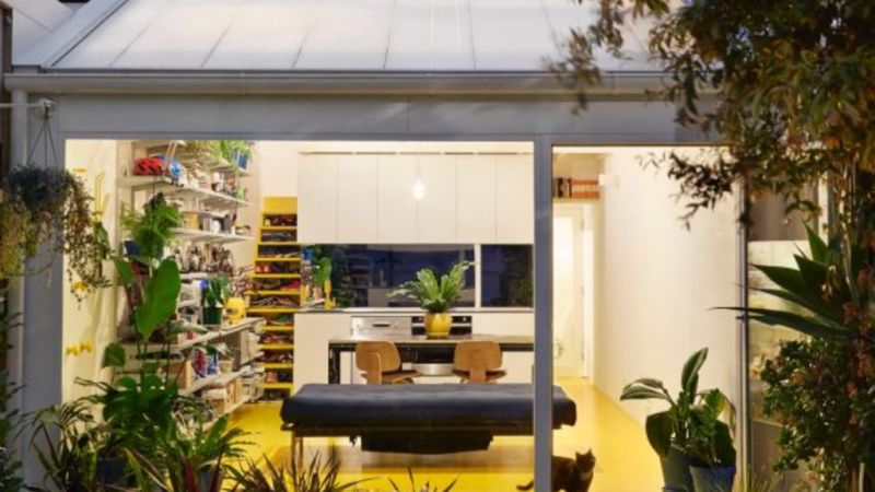 Architect's experimental home and workspace has a very unexpected ...