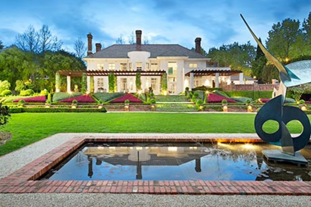 Smorgon dynasty mansion to challenge $24 million price record