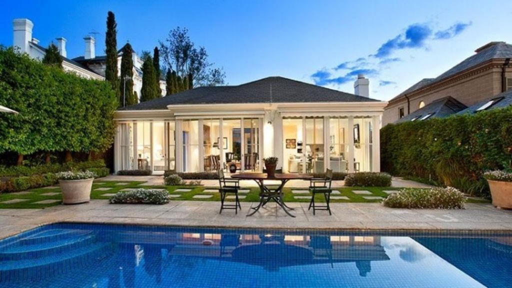 Royale Construction’s Peter Johnston does a deal on $14.5 million Toorak property