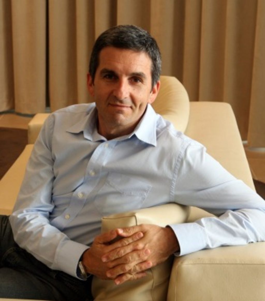 Tech guru Daniel Petre lists $7 million Lavender Bay home