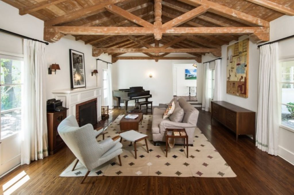 Zooey Deschanel selling impeccable Hollywood Hills home