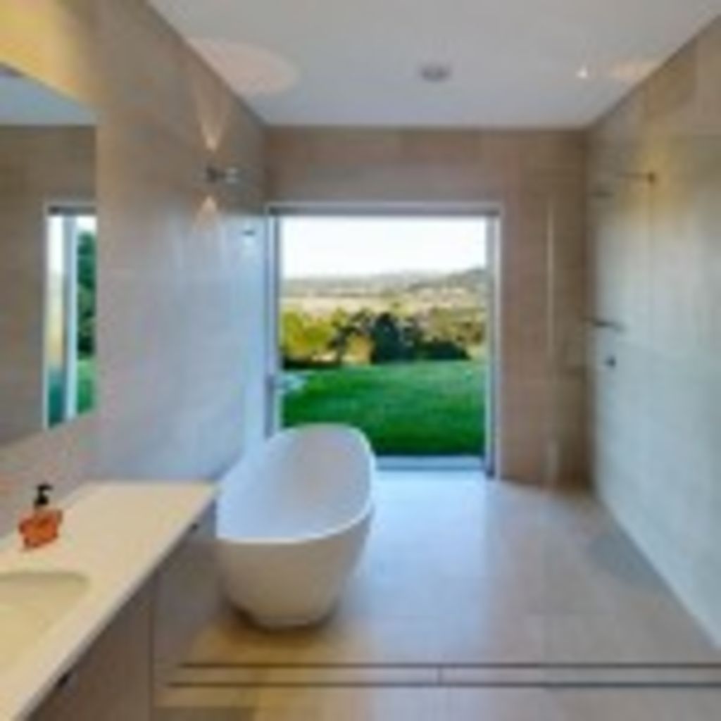 Byron house unto itself: no need for connections