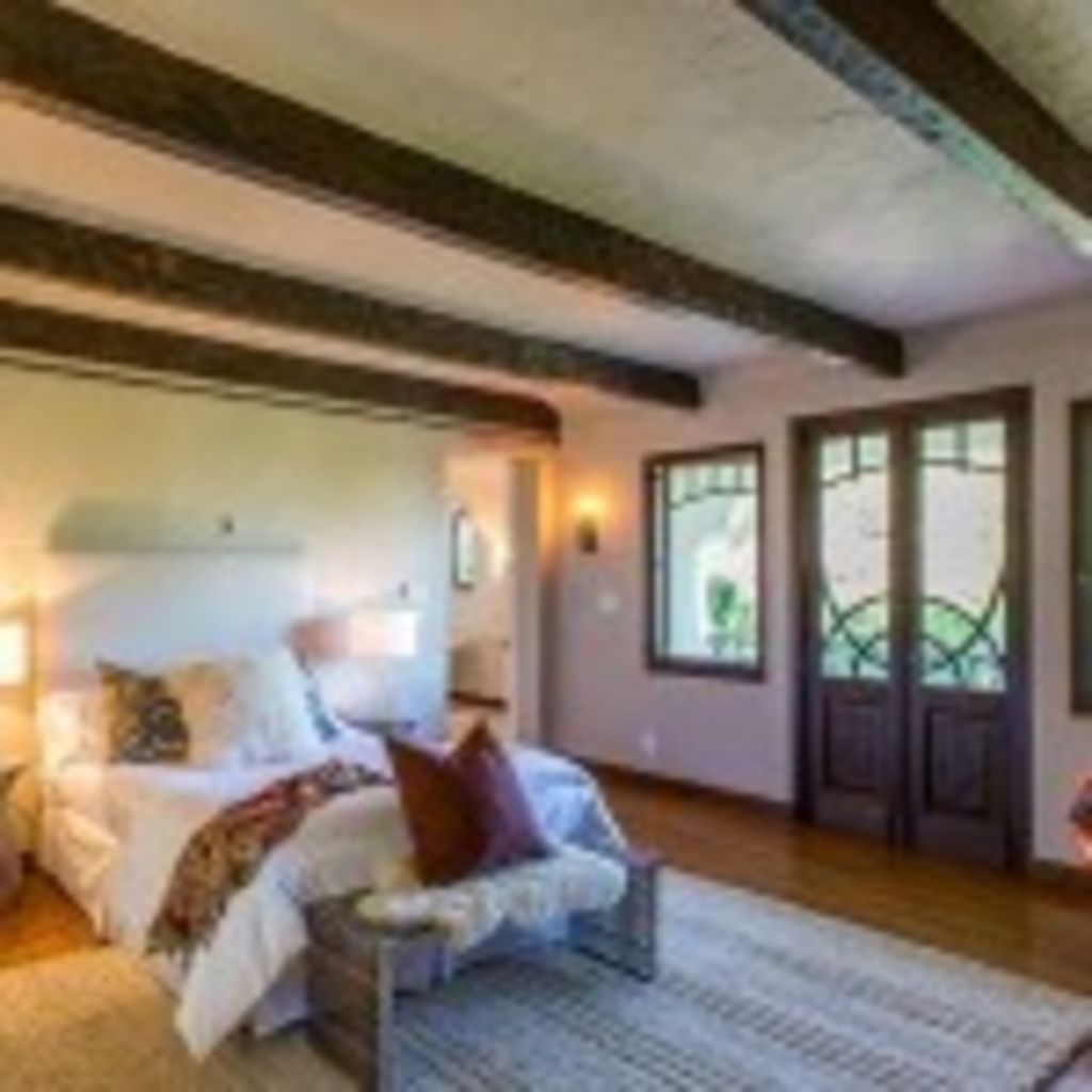 Pop singer Sia buys ‘enchanting’ LA home for $6.5 million