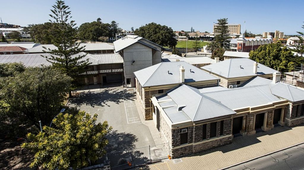Heritage-listed Fremantle police station refuses to go quietly