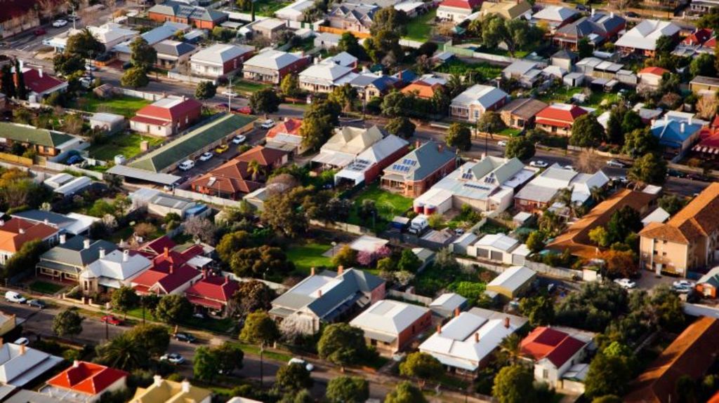 Four different ways to approach a new neighbourhood