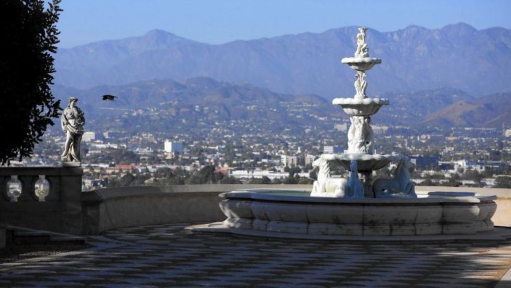 Katy Perry wins a victory in battle to buy nuns’ convent