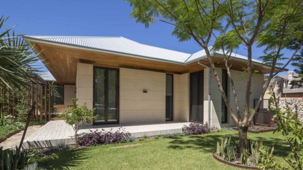 A Perth house has three courtyards and other departures from the expected