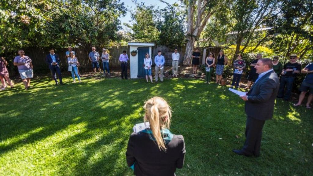 A guide to the people you see at every auction