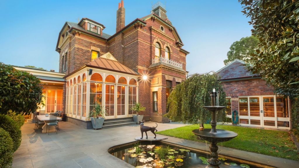 Not a single bid for Brighton mansion at auction after heavy discount