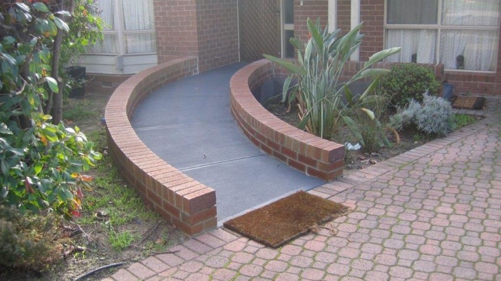 Older Australians are choosing renovation over retirement villages