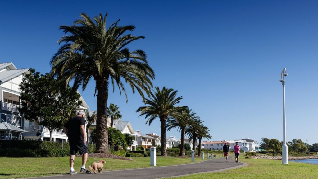 Breakfast Point: Sydney suburb goes from grimy gasworks to white picket ...