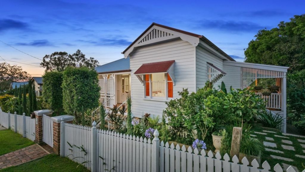 Former TV presenter Annette Allison’s Bardon home sells for $982,000