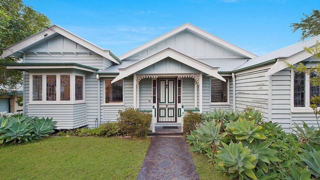 The Queenslander from 1910-1920: The city evolves along wealth lines