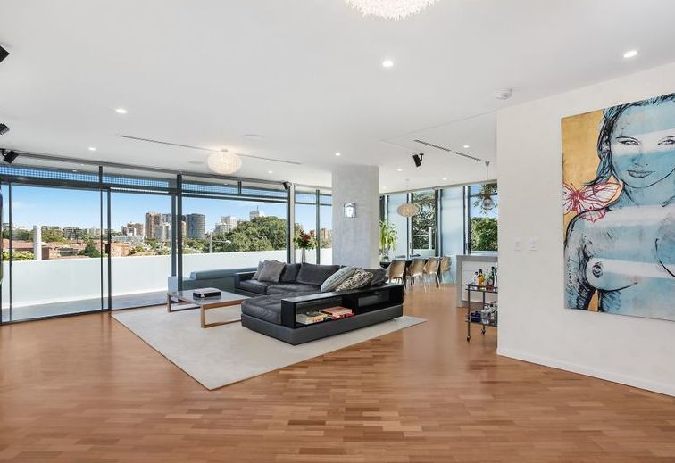 Parking meter tycoon Phillip Verity splashes $12.5m in Mosman sale