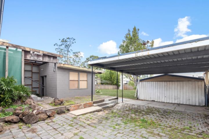 Vandals and thieves couldn’t stop buyers fighting over this home