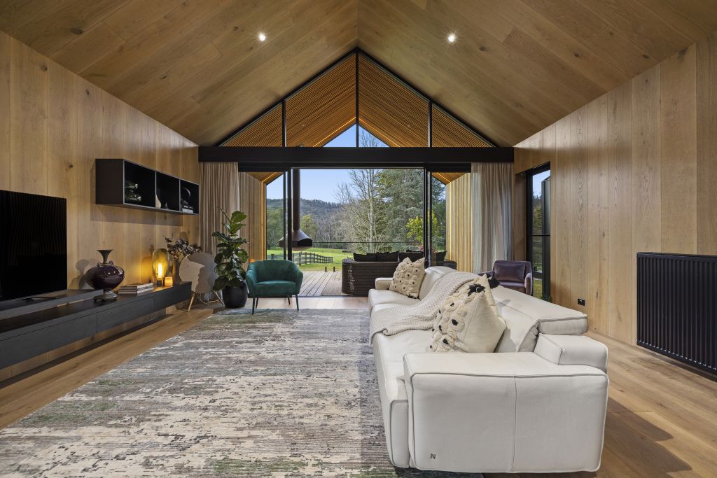 The striking Tonimbuk home where barn meets modern