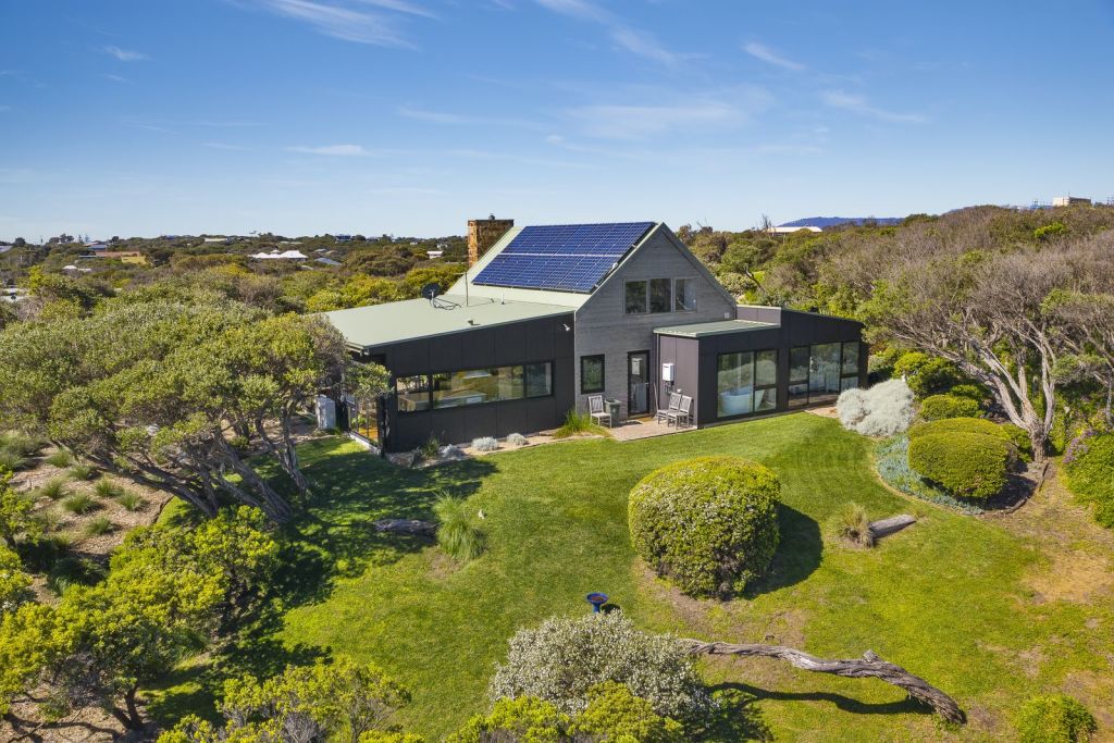 Facing solar panels north is not always the best option, new research shows